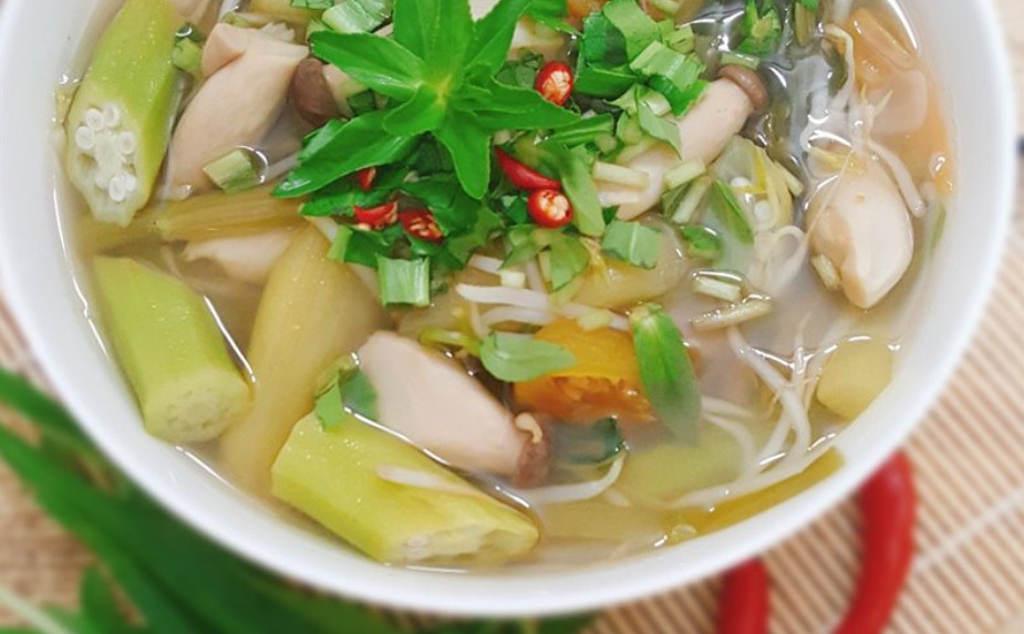 Tamarind vegeration soup / Canh chua cay – saigon chef Restaurant